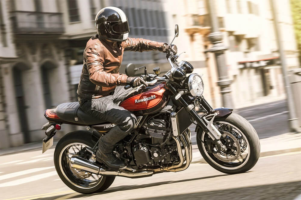 Kawasaki Z900RS - Test Ride - Moto & Bike TV