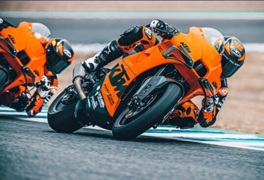 KTM RC 8C - Moto & Bike TV