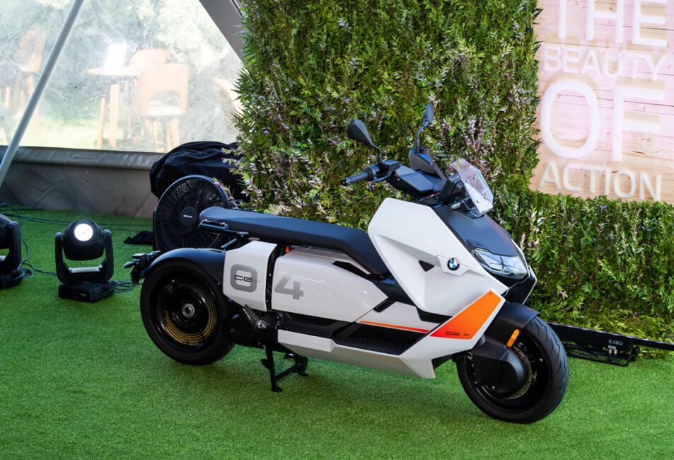 Παρουσίαση BMW CE04 Στην Ελλάδα - Moto & Bike TV