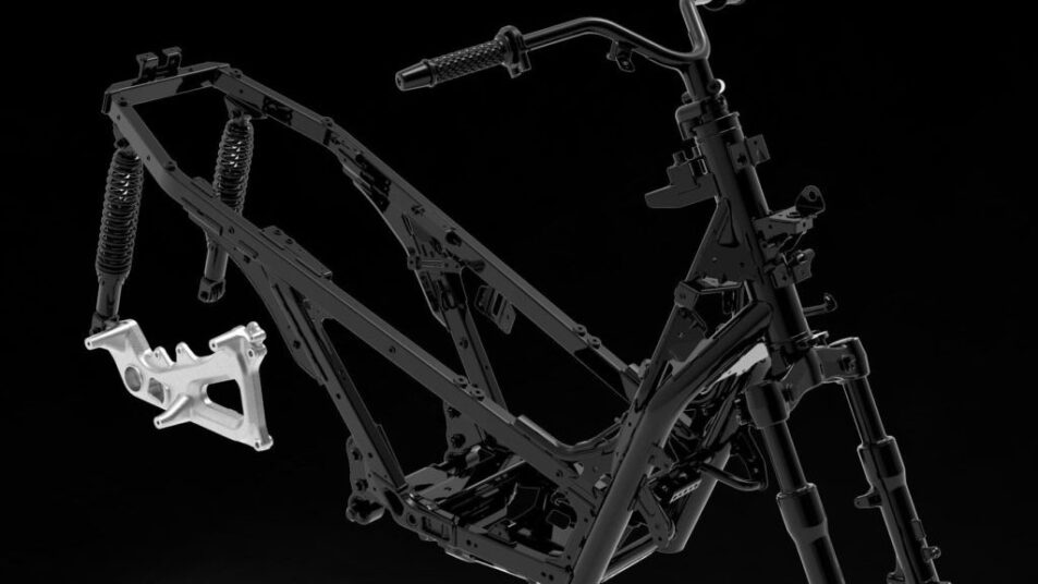 EICMA 2021: Voge 400 SR4 - Moto & Bike TV