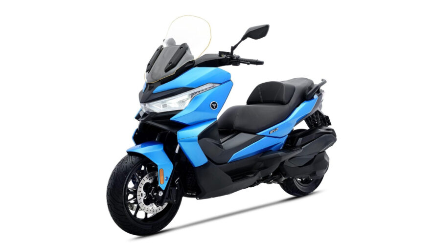 EICMA 2021: Voge 400 SR4 - Moto & Bike TV