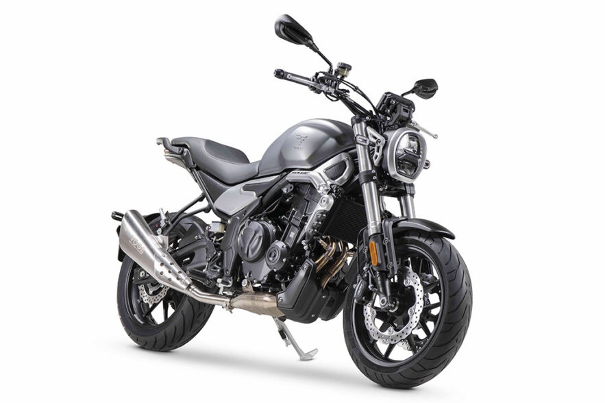 VOGE 500AC - Moto & Bike TV