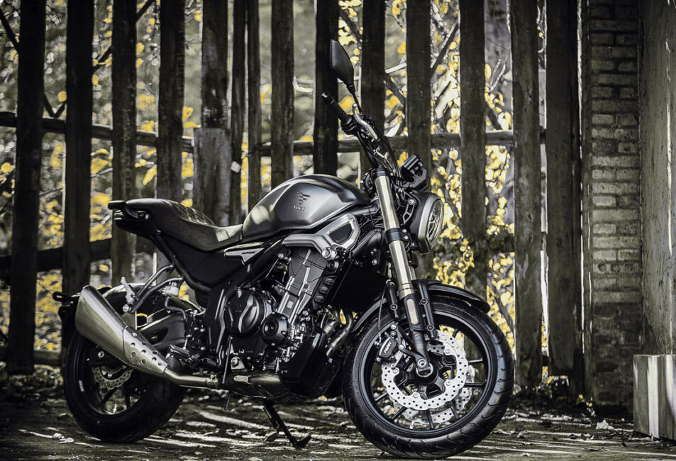 VOGE 500AC - Moto & Bike TV