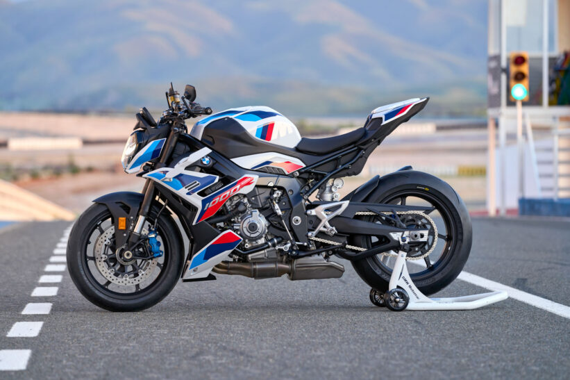 BMW M1000 R 2022(Photos + Video) - Moto & Bike TV