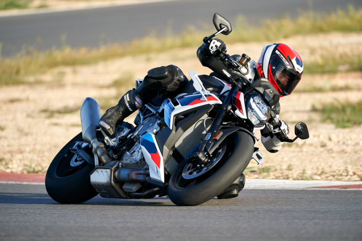 BMW M1000 R 2022(Photos + Video) - Moto & Bike TV