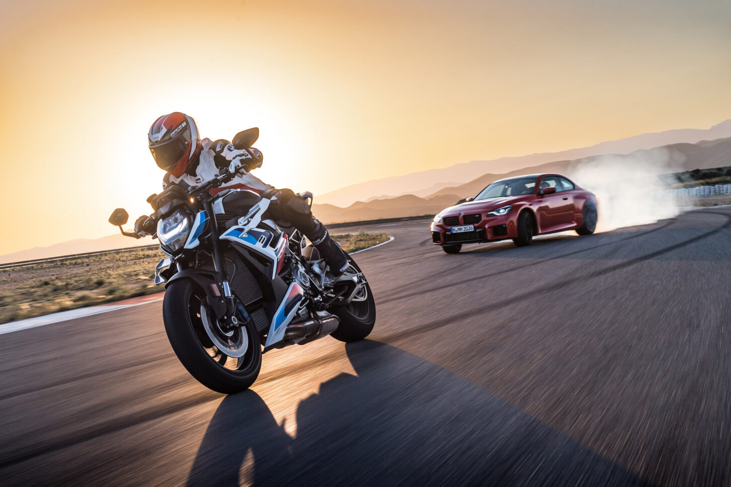 BMW M1000 R 2022(Photos + Video) - Moto & Bike TV