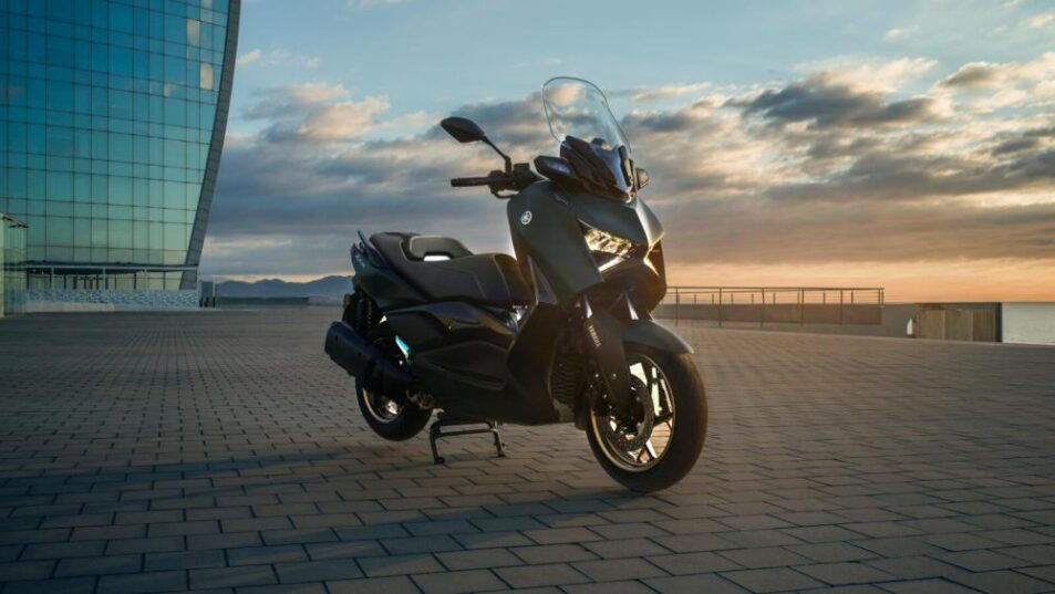 Yamaha XMAX 300 2023(+Video)