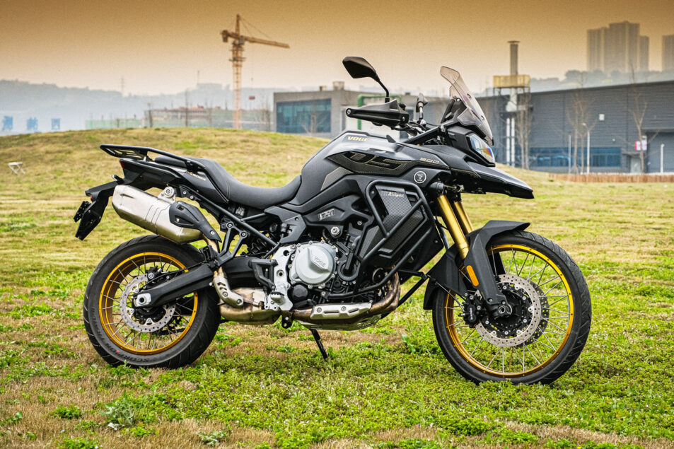 VOGE DS900X: ΑΠΟΣΤΟΛΗ ΣΤΗΝ ΚΙΝΑ - Moto & Bike TV