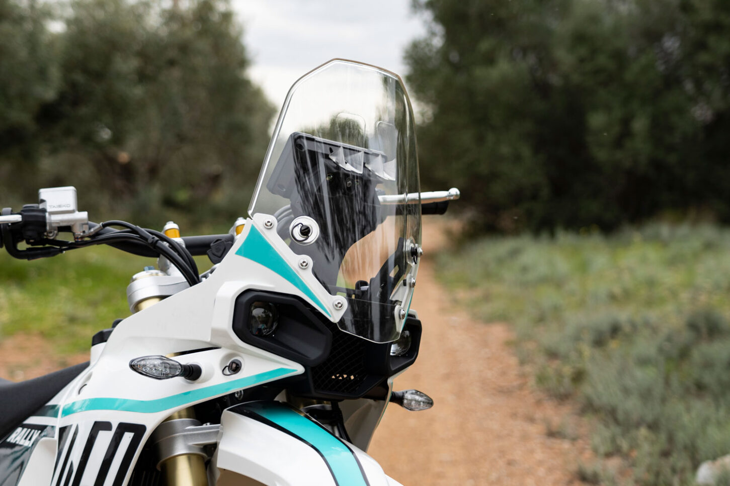Unboxing KOVE 450 RALLY(+Video) - Moto & Bike TV