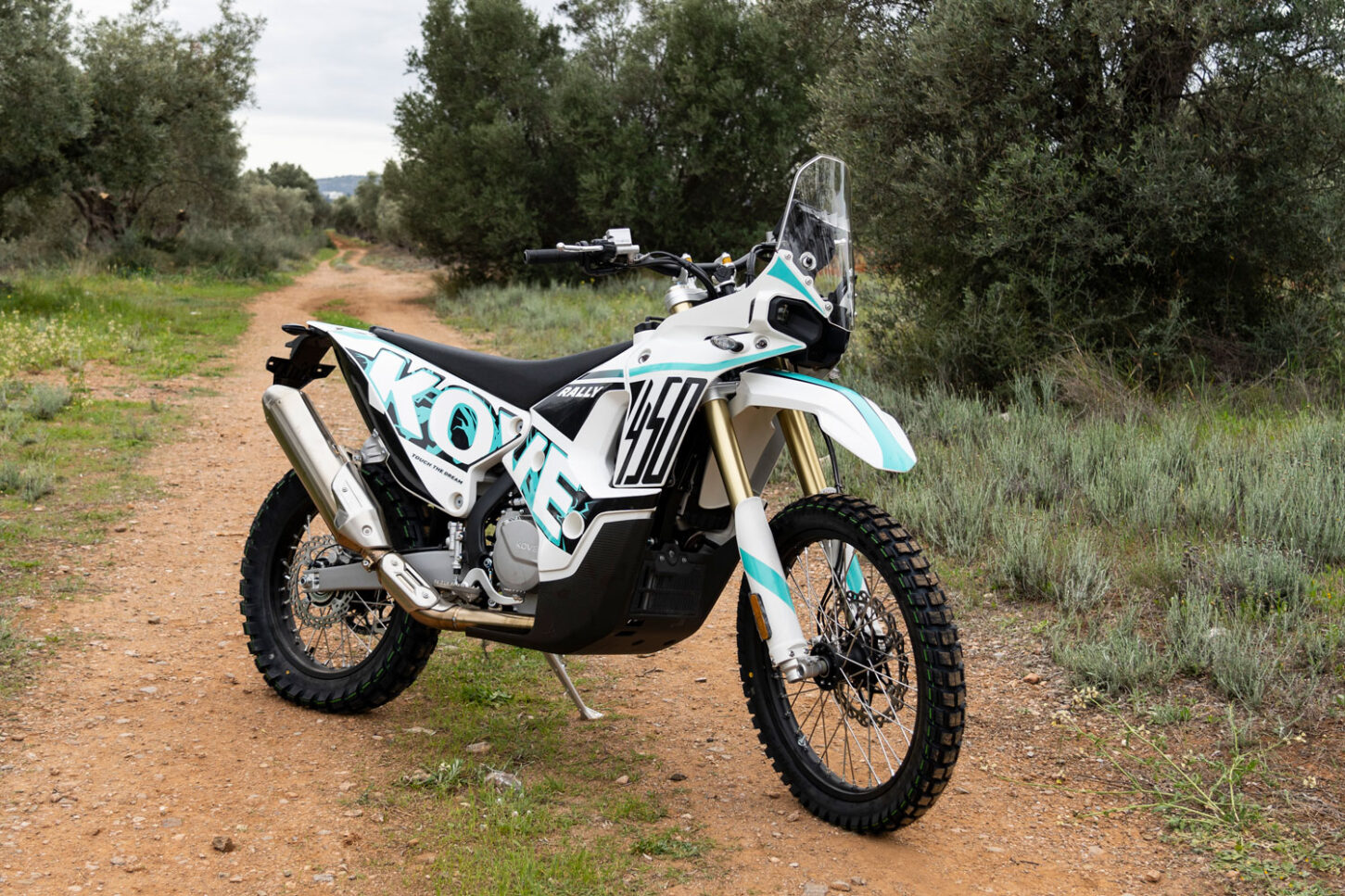 Unboxing KOVE 450 RALLY(+Video) - Moto & Bike TV