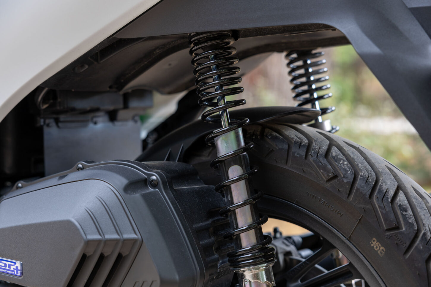 Honda SH125 2024: Το Απόλυτο Scooter Πόλης(+Video) - Moto & Bike TV